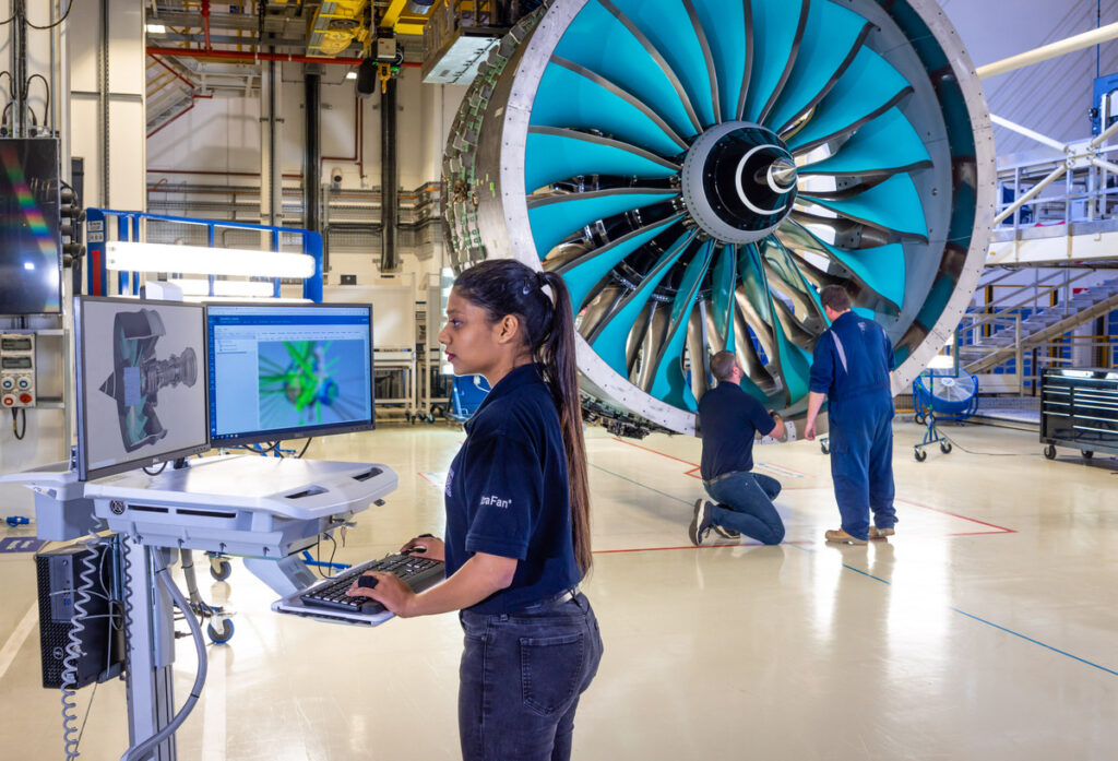 Rolls-Royce in final build phase for world’s largest aero engine ...
